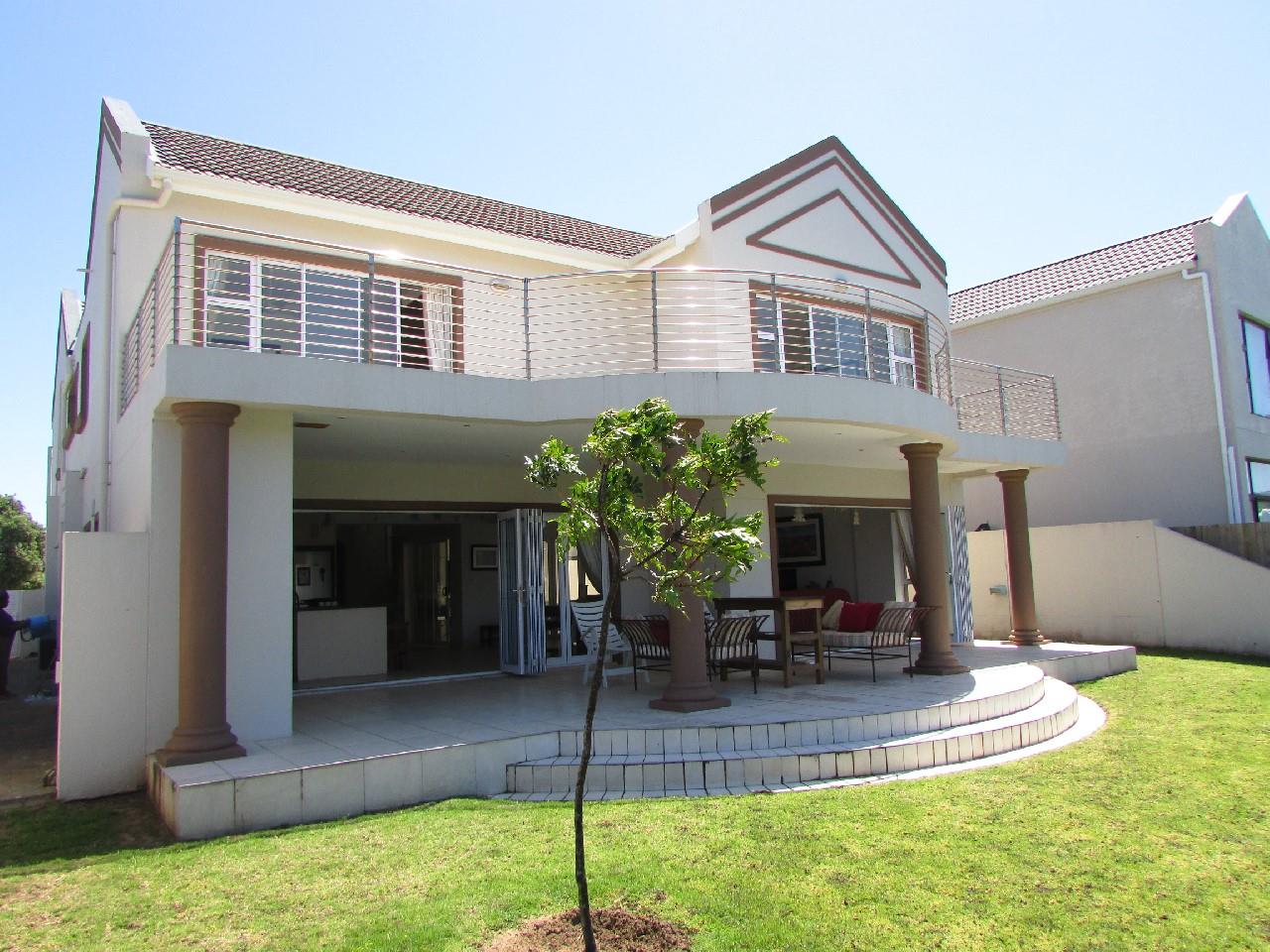 4 Bedroom House To Rent in Royal Alfred Marina by RE/MAX