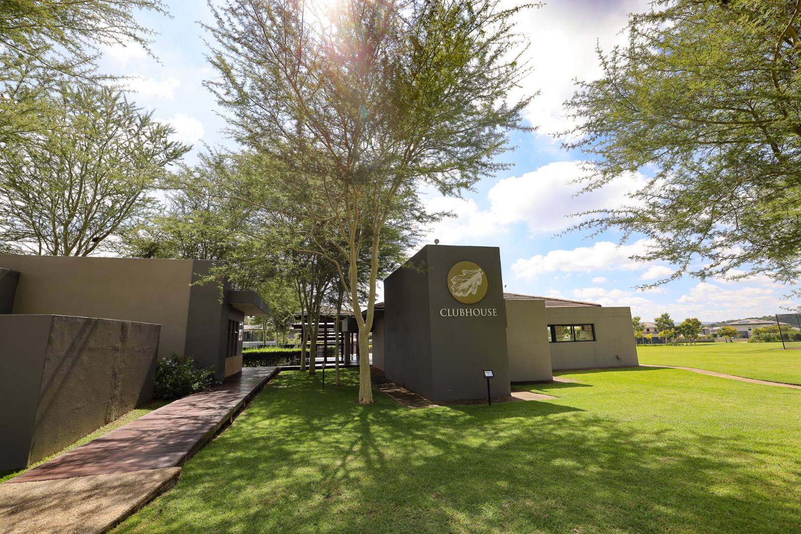4 Bedroom House For Sale in Lombardy Estate | RE/MAX™ of Southern Africa