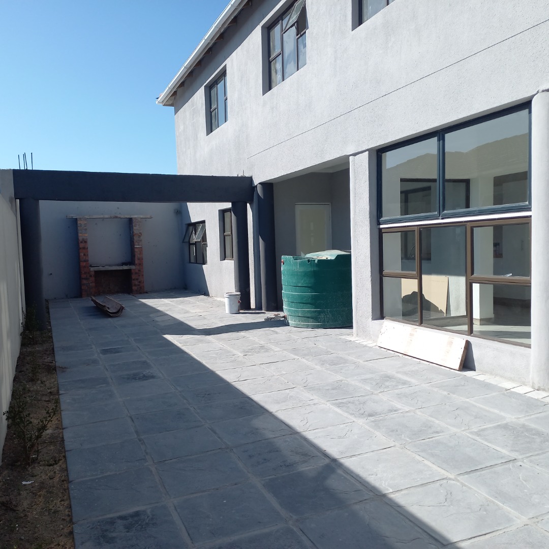 10 Bedroom House For Sale in Strandfontein Village | RE/MAX™ of ...