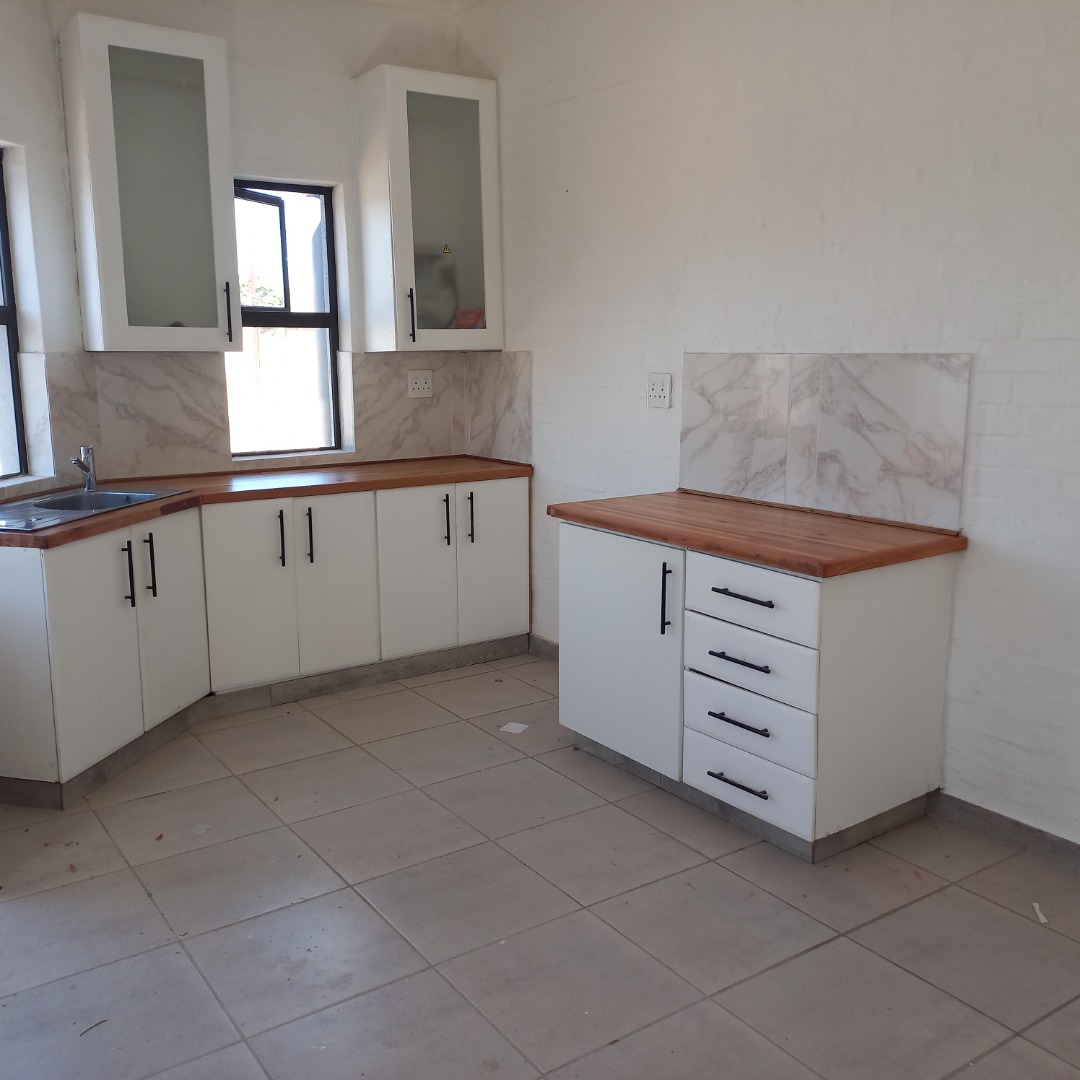 10 Bedroom House For Sale in Strandfontein Village | RE/MAX™ of ...