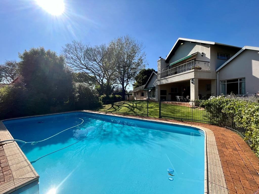 5 Bedroom House For Sale In Bedfordview RE MAX Of Southern Africa 5-bedroom-house-for-sale-in-bedfordview-re-max-of-southern-africa