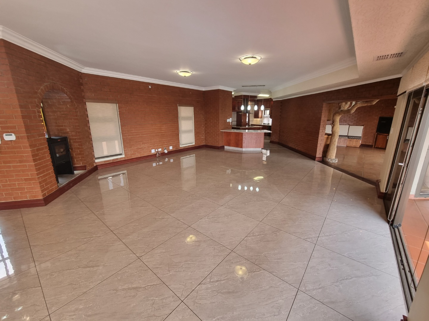 6 Bedroom House For Sale in Bankenveld Golf Estate | RE/MAX™ of ...