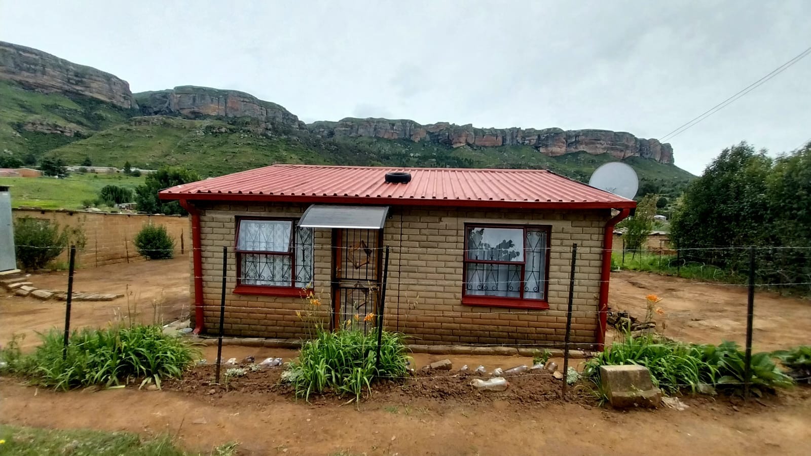 2 Bedroom House For Sale in Phuthaditjhaba Rural | RE/MAX™ of Southern ...