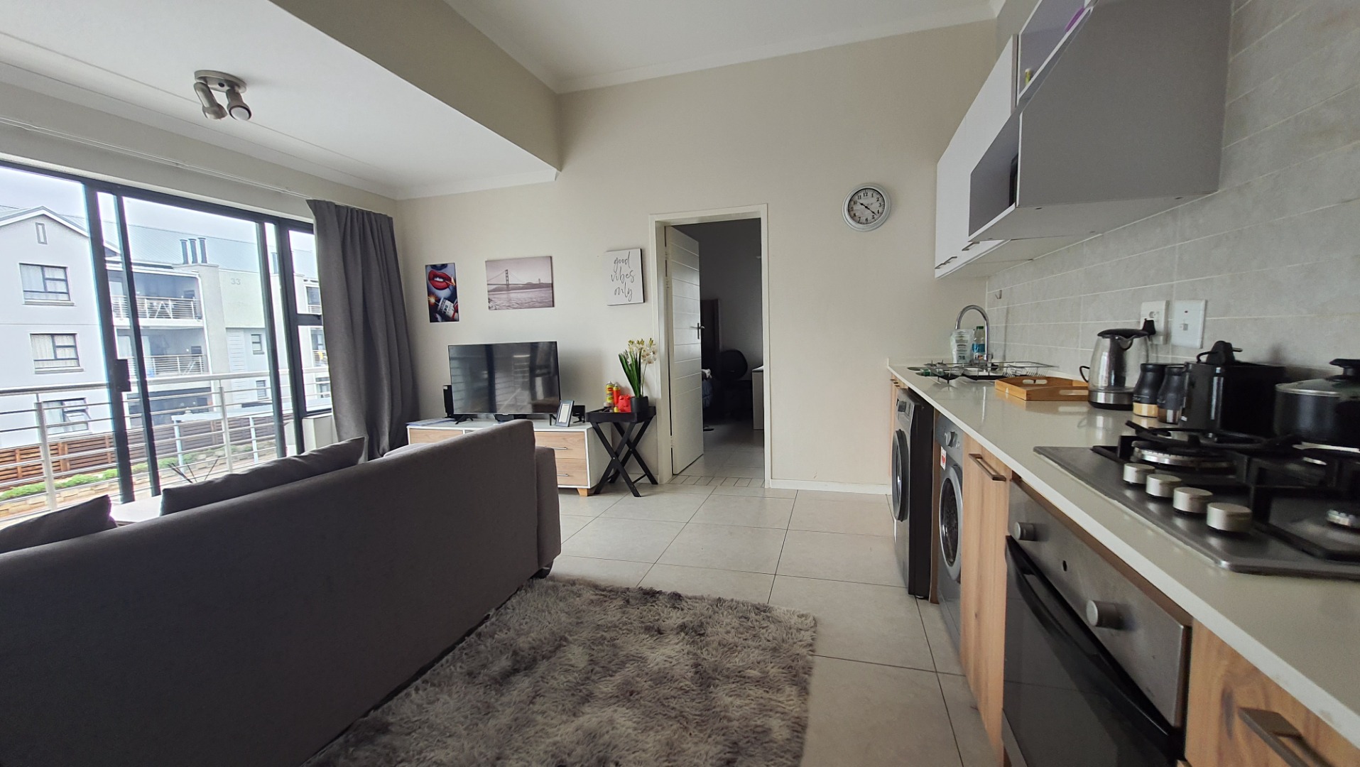 1 Bedroom Apartment / Flat For Sale in Modderfontein | RE/MAX™ of ...