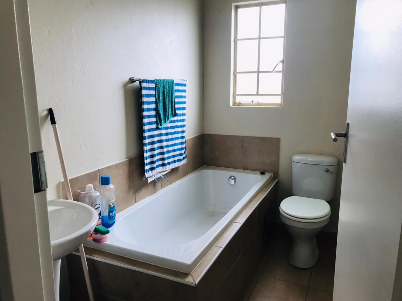 3 Bedroom House For Sale in Palm Ridge by RE/MAX
