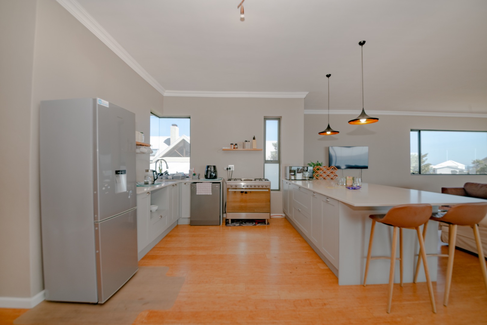 5 Bedroom House For Sale in Pringle Bay by RE/MAX